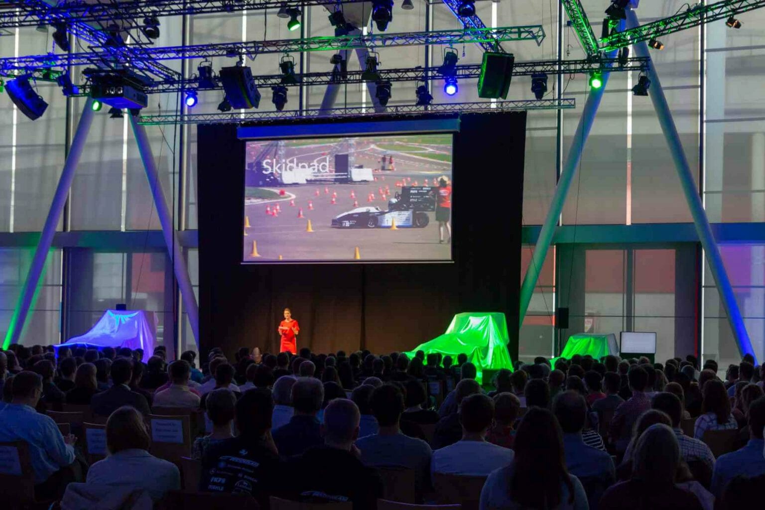 Hybridevents in der Carl-Benz-Arena mit mld
